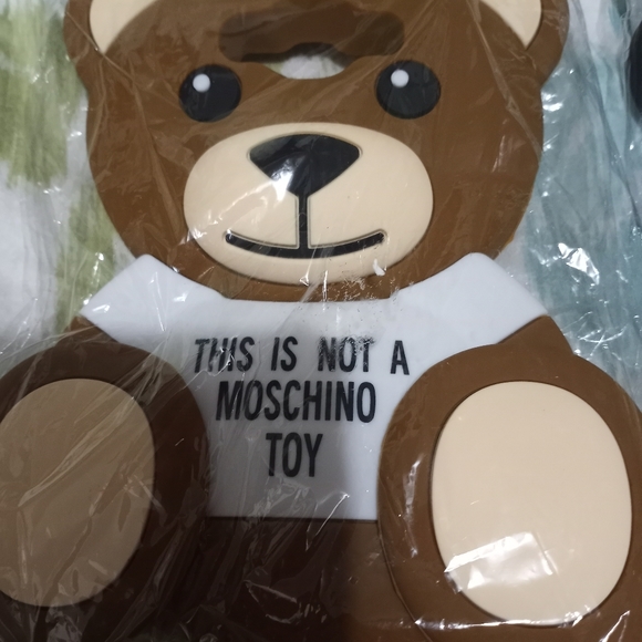 Moschino | Cell Phones & Accessories | Authentic Moschino Phone Rubber ...